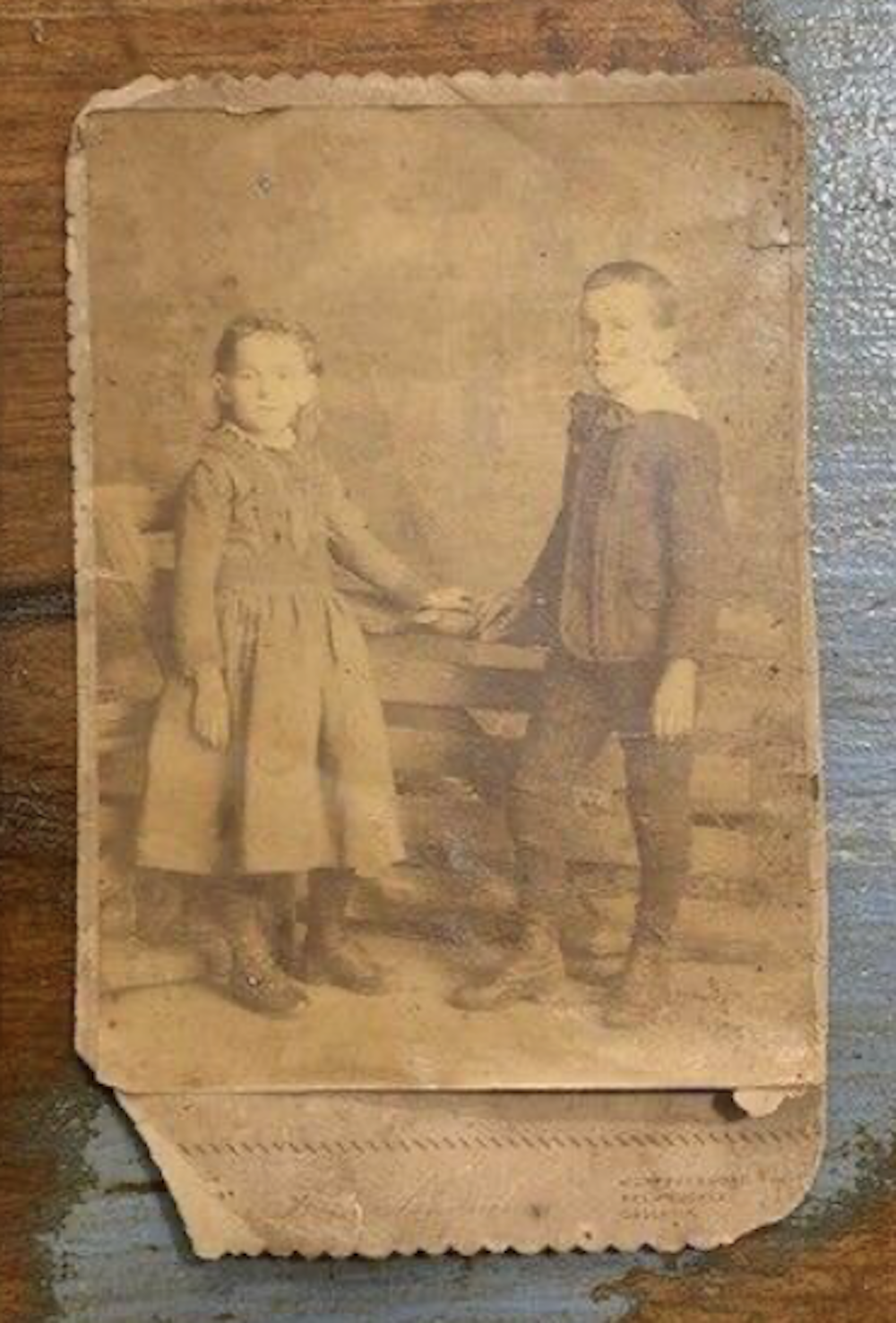 De Anquinos, 1800s Photographer - Historic Bell Buckle